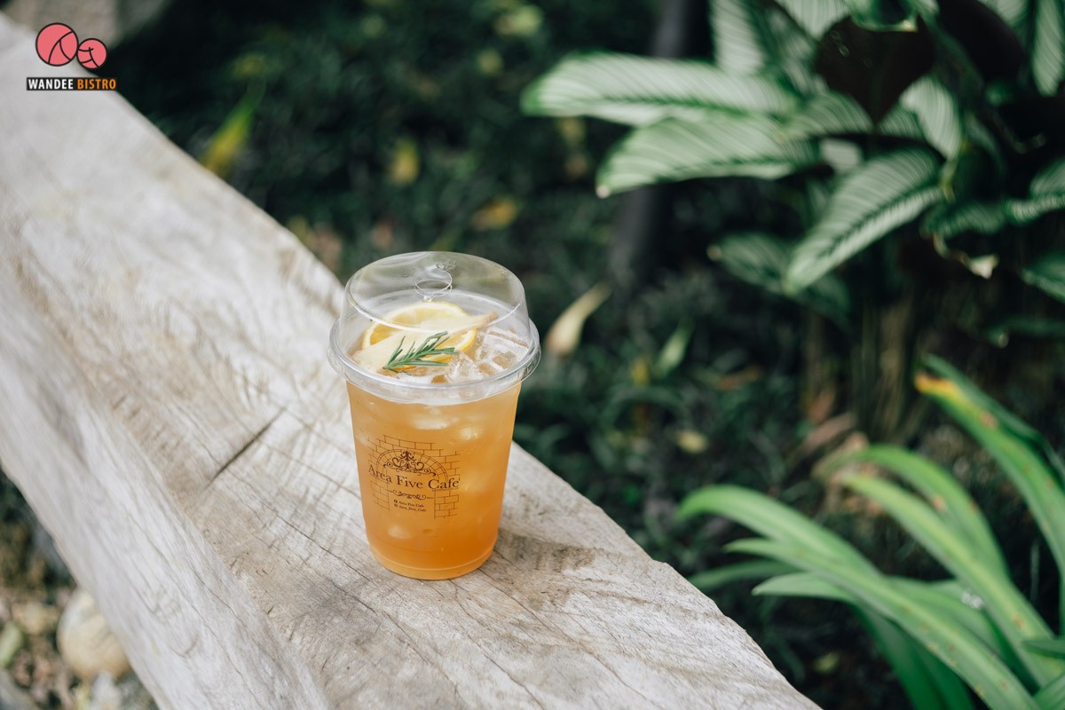 Area Five Cafe and Roasters เหมือนหลุดไปในเทพนิยาย ร้านสวยสไตล์อังกฤษ