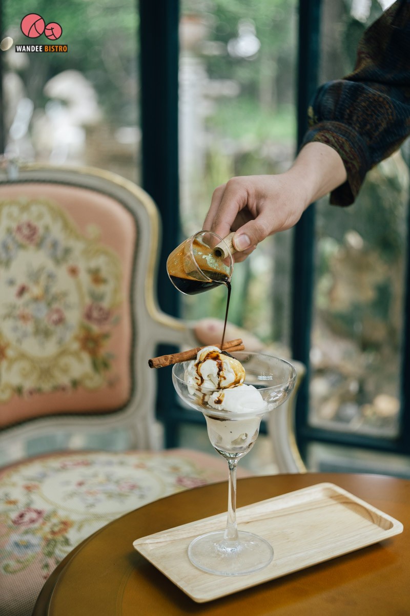 Area Five Cafe and Roasters เหมือนหลุดไปในเทพนิยาย ร้านสวยสไตล์อังกฤษ