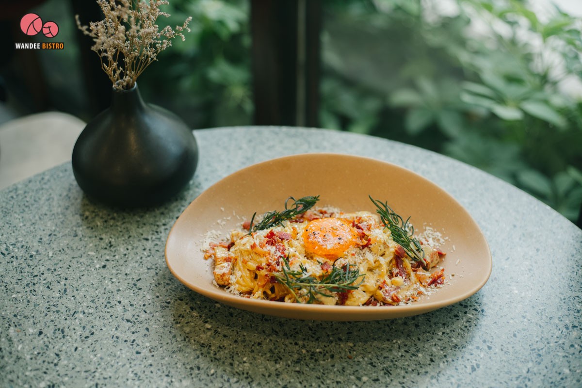 BLOOM Neighborhood Dining คาเฟ่สไตล์โฮมมี่ ที่มี "เพรทเซล" รสชาติถูกปาก ...