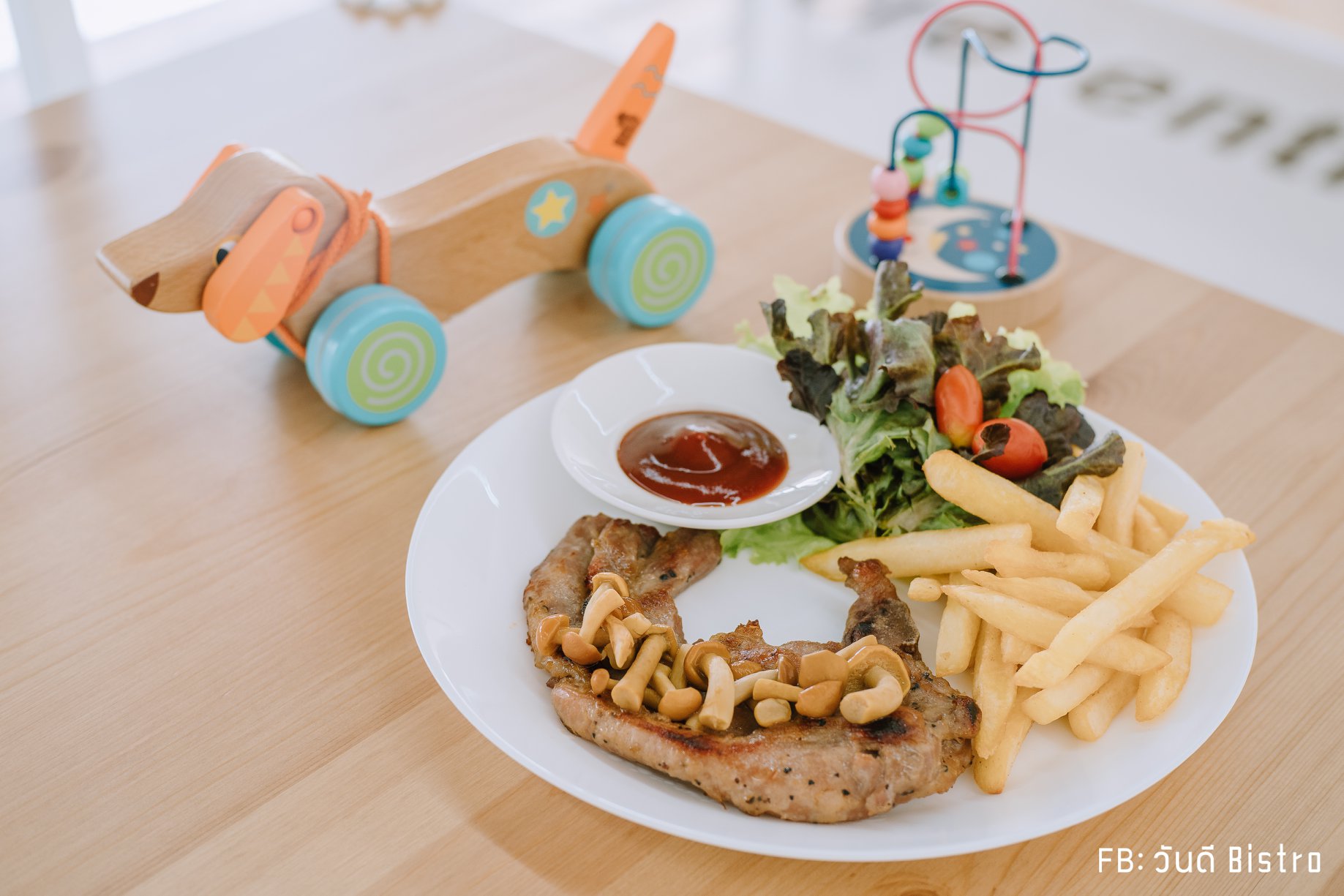 Organika Cafe & Play คาเฟ่ออร์แกนิค พร้อมกิจกรรมชิคๆ สำหรับน้องหนู