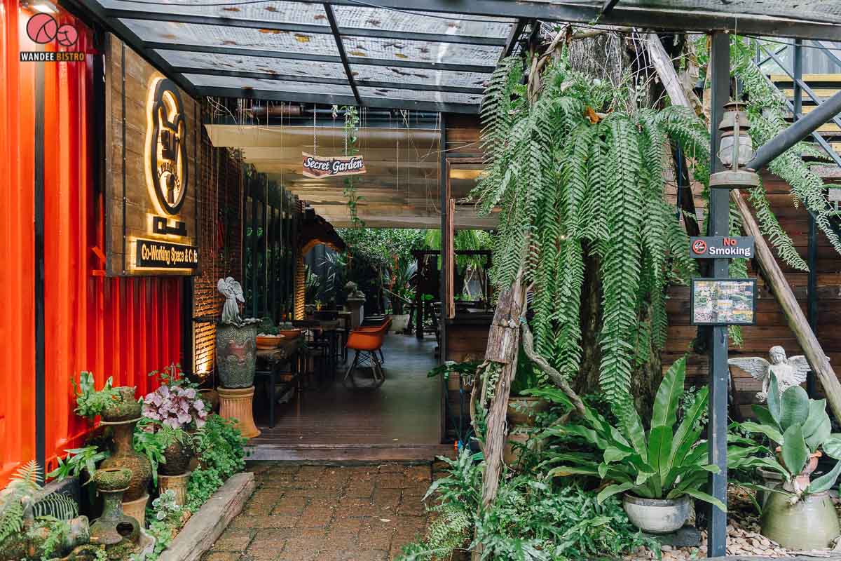 Slot co working space & café เปลี่ยนที่ทำงานในบรรยากาศธรรมชาติ