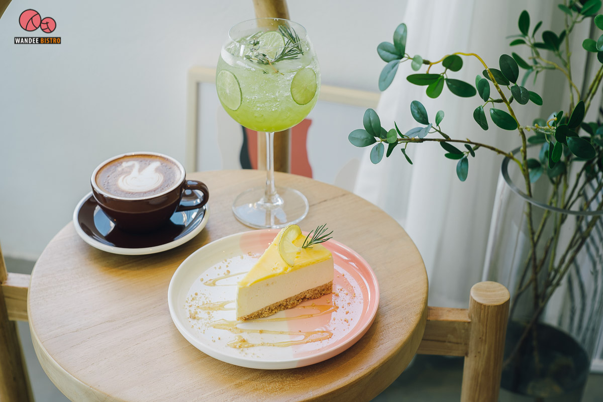 Bless Bar Café สไตล์มินิมอล
